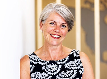 Julie Booth's Instagram, Twitter & Facebook on IDCrawl